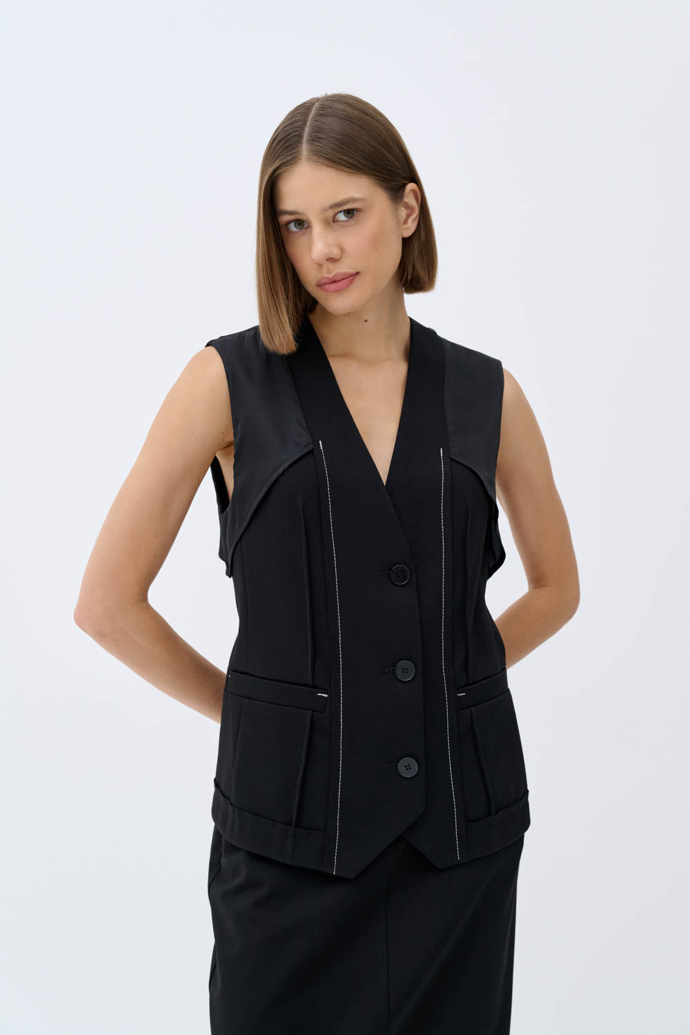 Жилет , купить по цене 14990 рублей в интернет-магазине M.REASON, 11.10526.T2308.1 W25