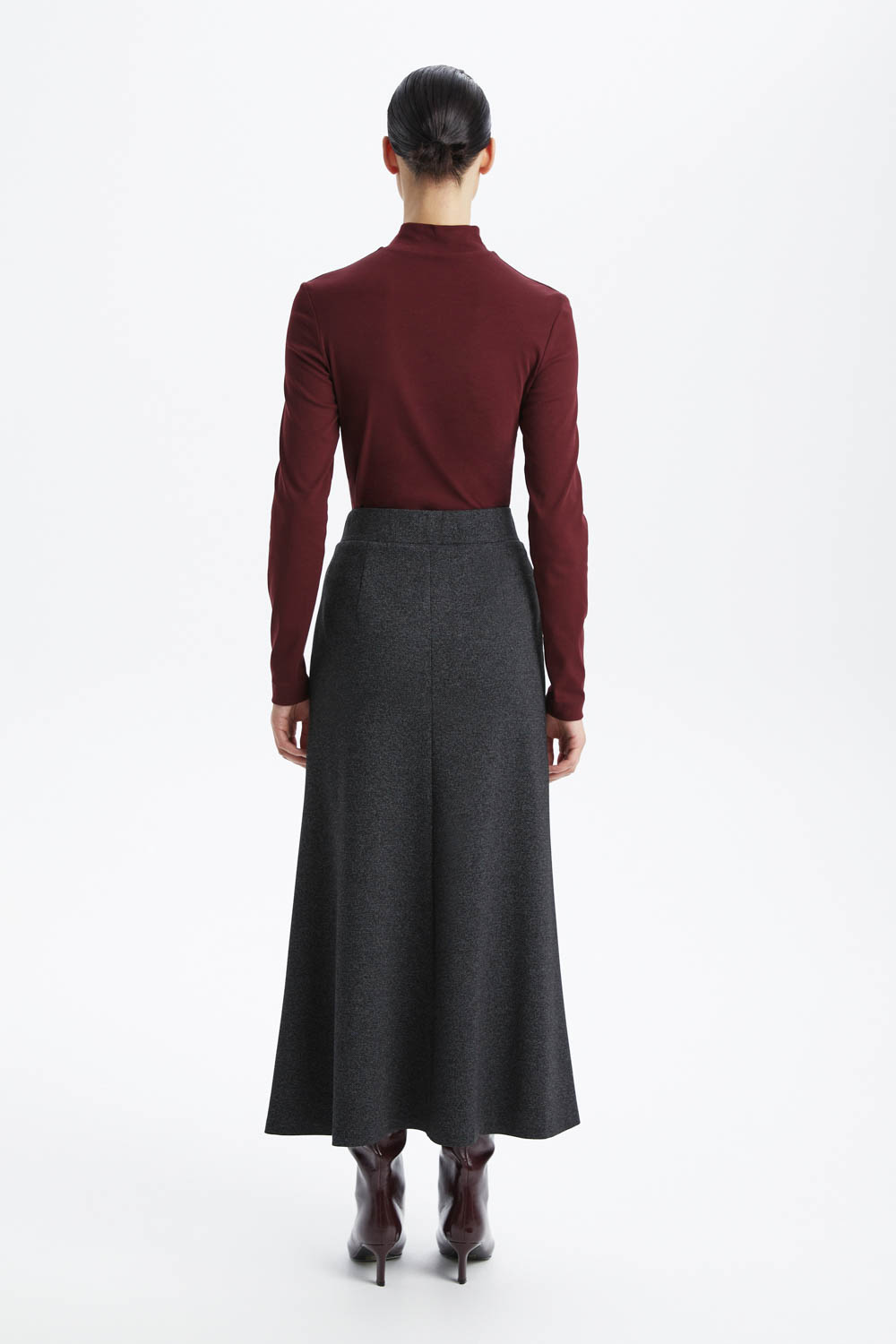 Юбка с высокой посадкой и карманами, купить по цене 14990 рублей в интернет-магазине M.REASON, 2 ...