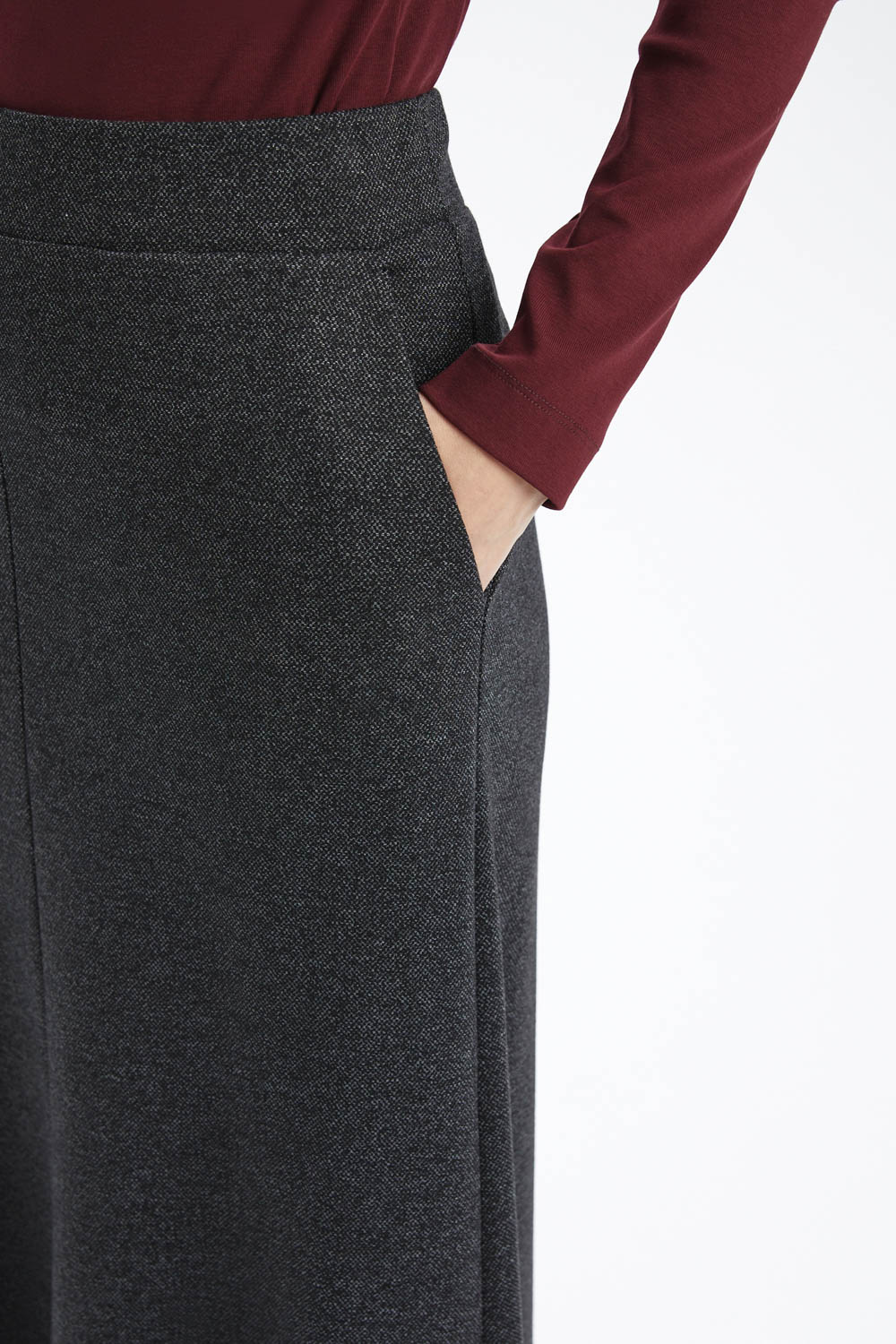 Юбка с высокой посадкой и карманами, купить по цене 14990 рублей в интернет-магазине M.REASON, 2 ...